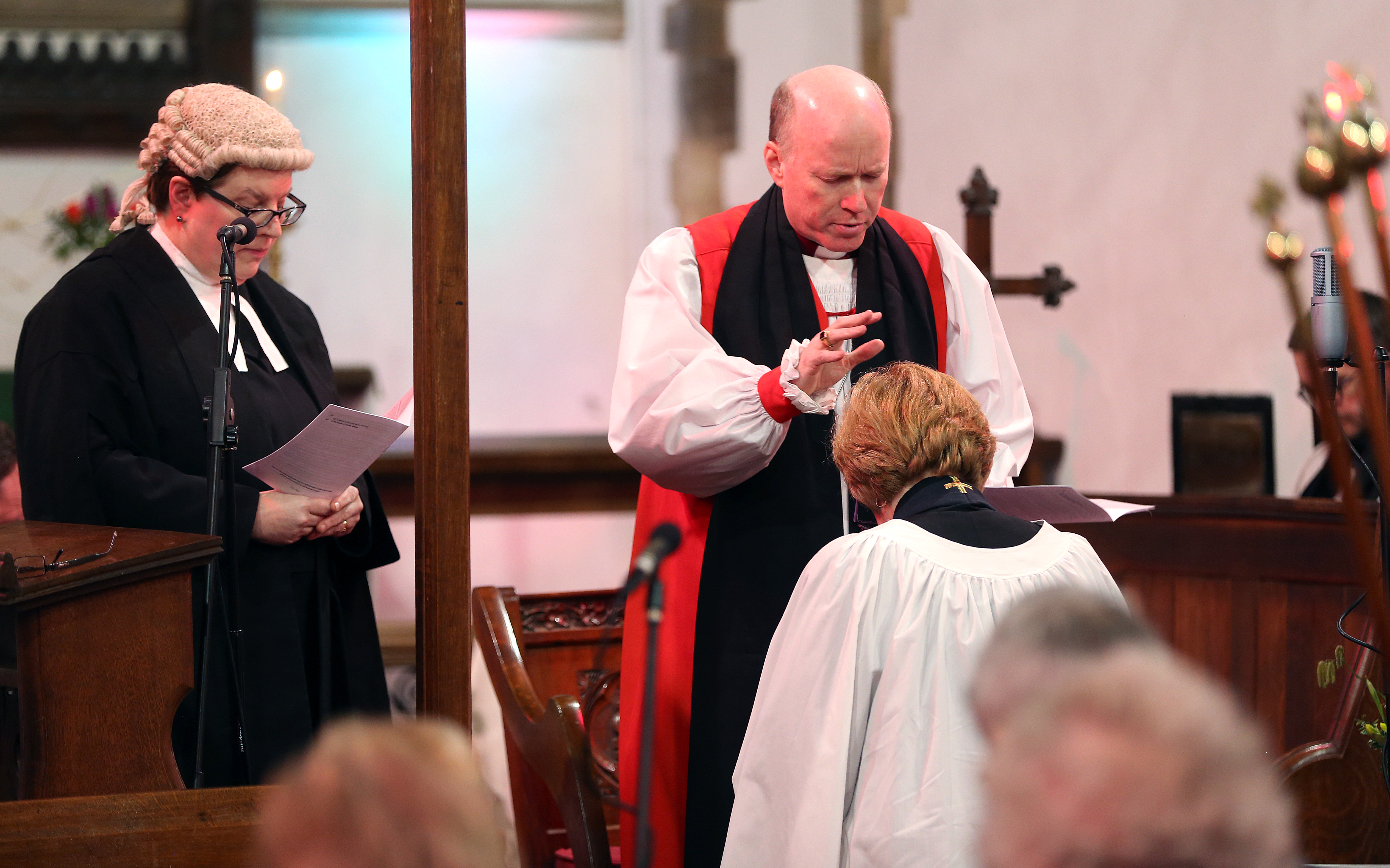 Revd Zoe licensed to the village churches! – cofe-ollerton.org.uk
